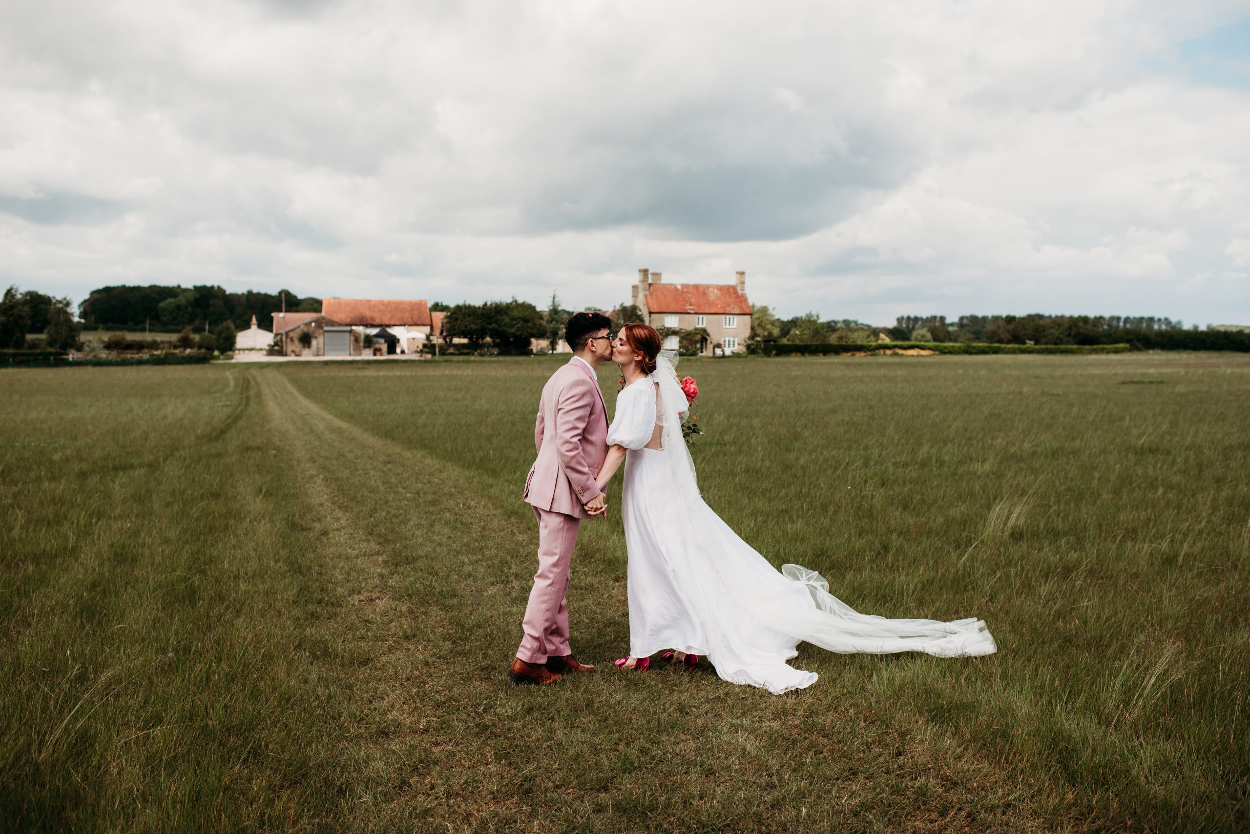 Barn wedding venue in Oxfordshire (Bicester) | Stratton Court Barn